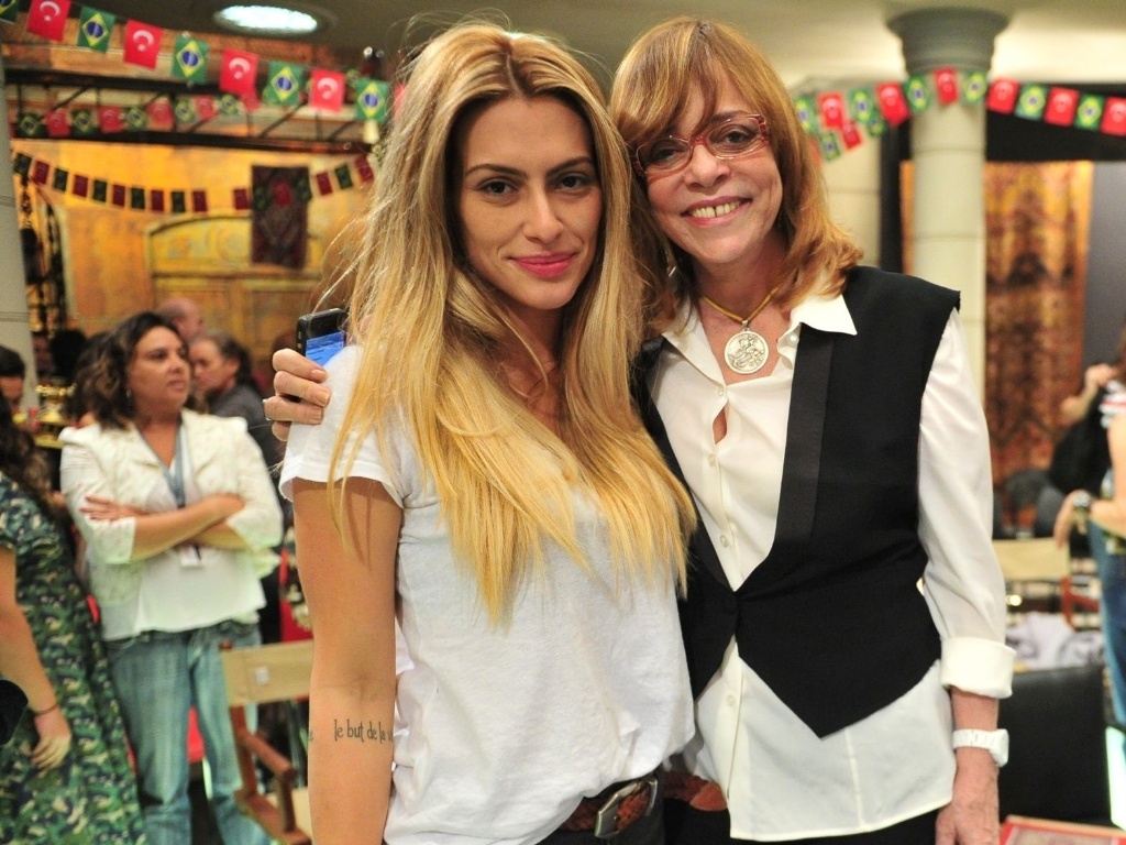 Fotos: A trajetória da atriz Cleo Pires - 05/09/2012 - BOL BOL
